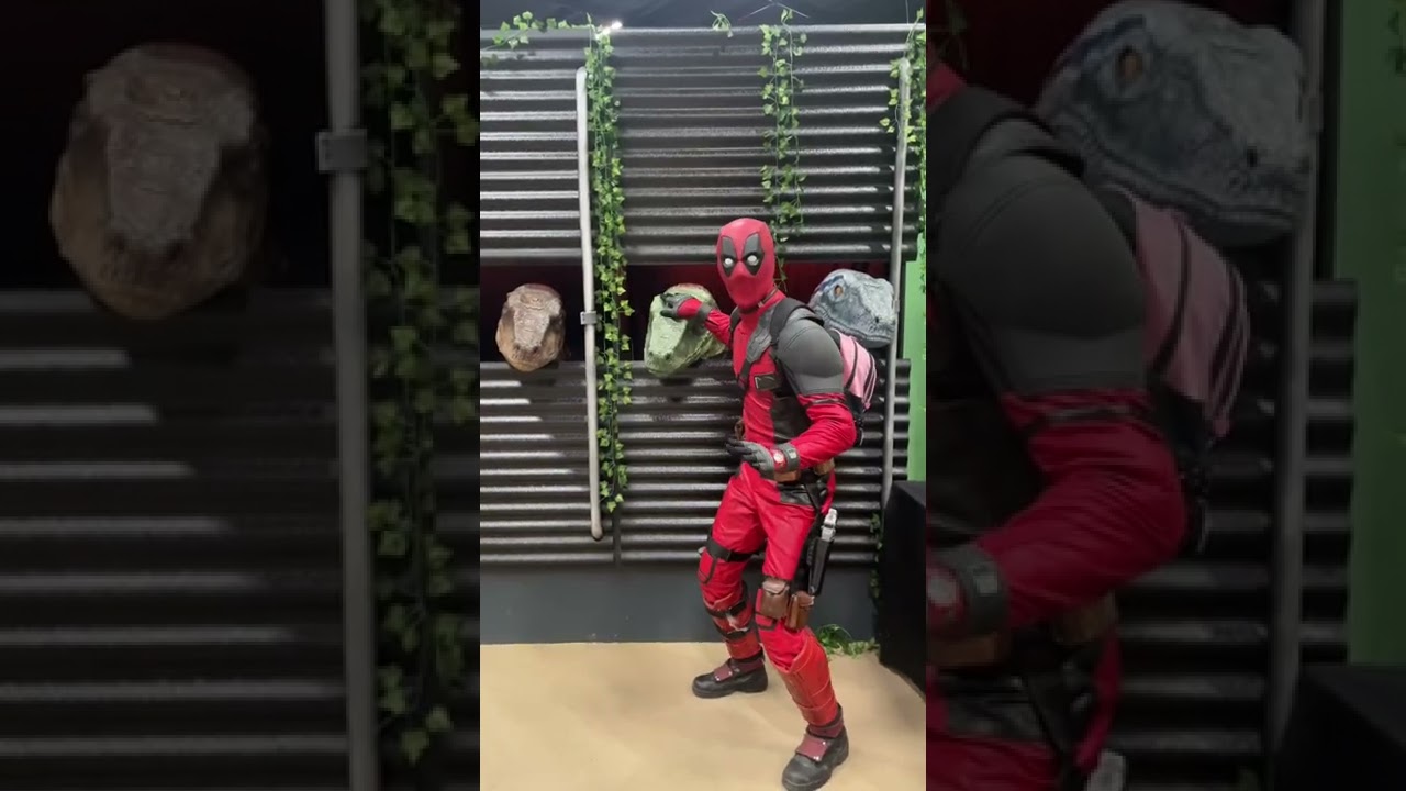 Deadpool meets Jurassic World #shorts - MAG.MOE
