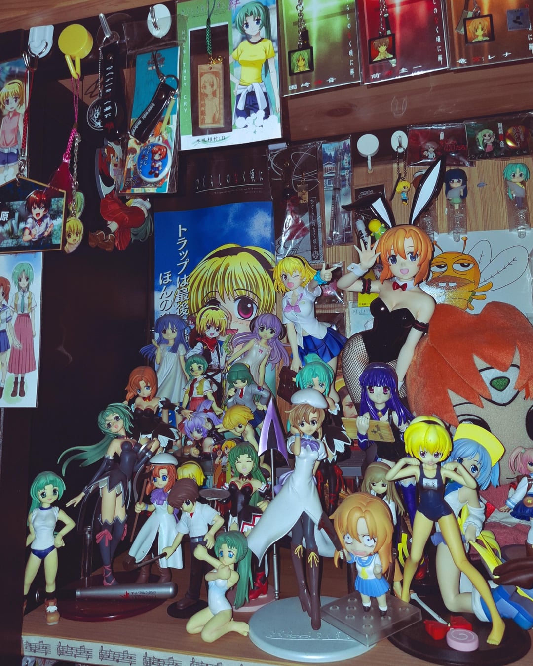 Higurashi shelf - MAG.MOE